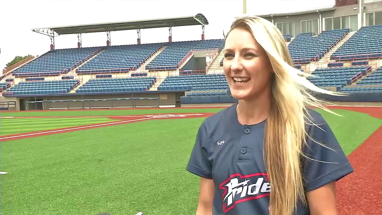 Courtney Ceo Spring Training One-On-One - YouTube
