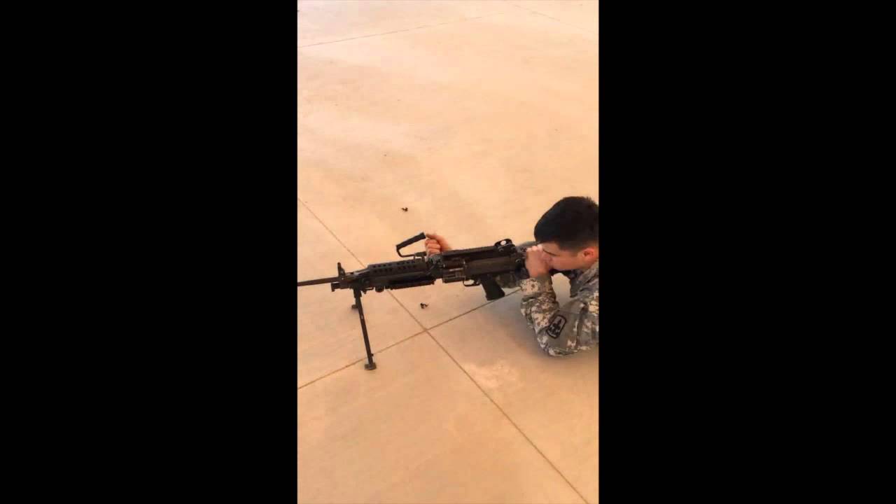 M249 SAW Load And Clear Malfunction - YouTube