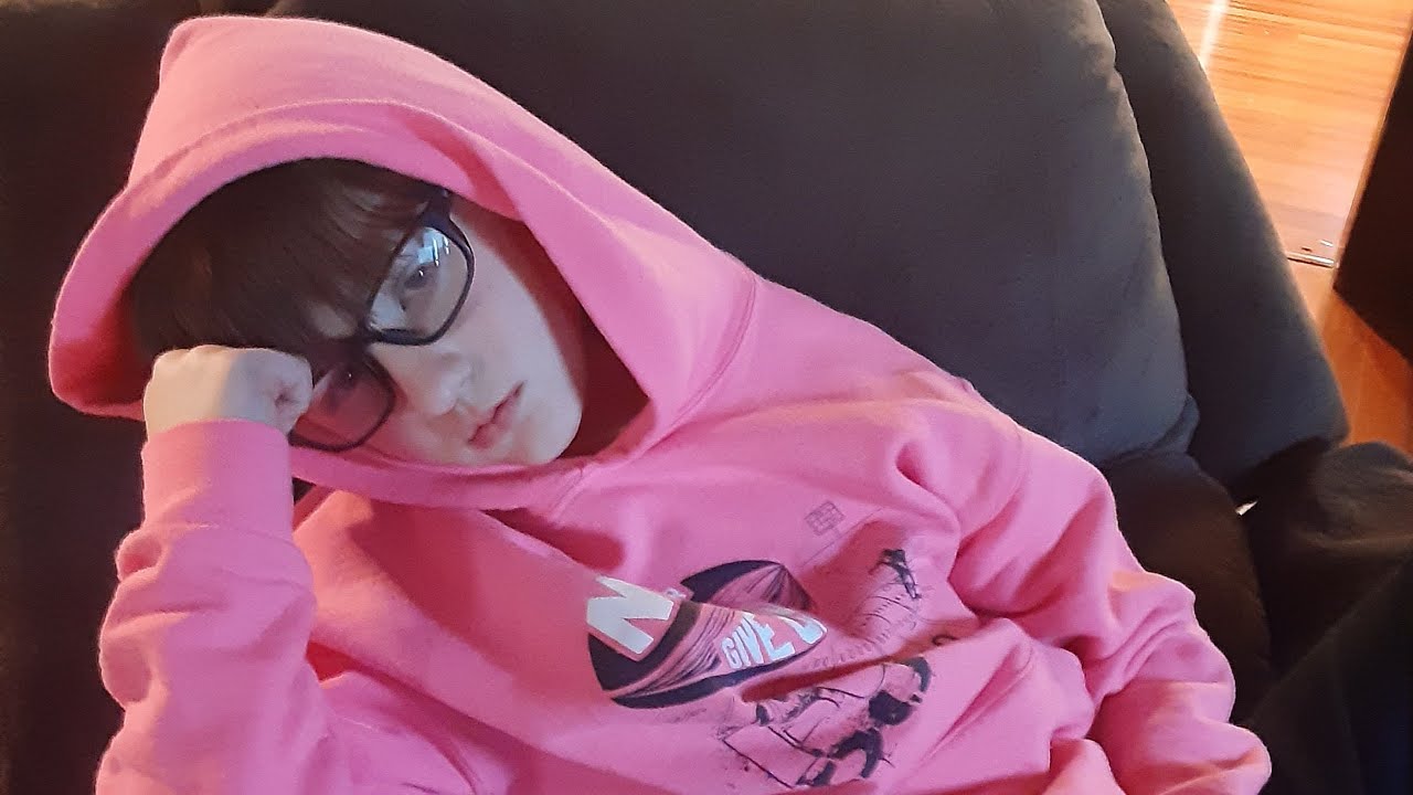 Elijah Cross Bad Day. (unofficial music video) ft. Caiden - YouTube