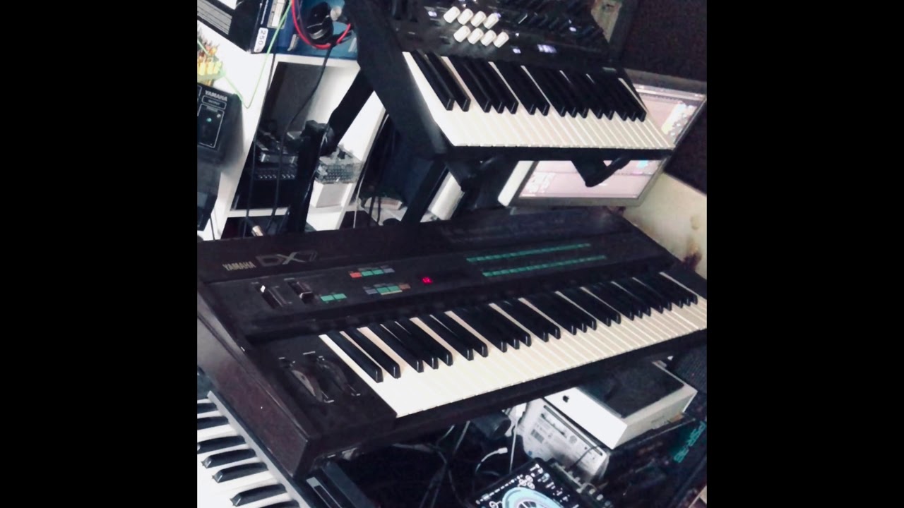 Korg Wavestate, Elektron Digitone, DX7, live idm - YouTube