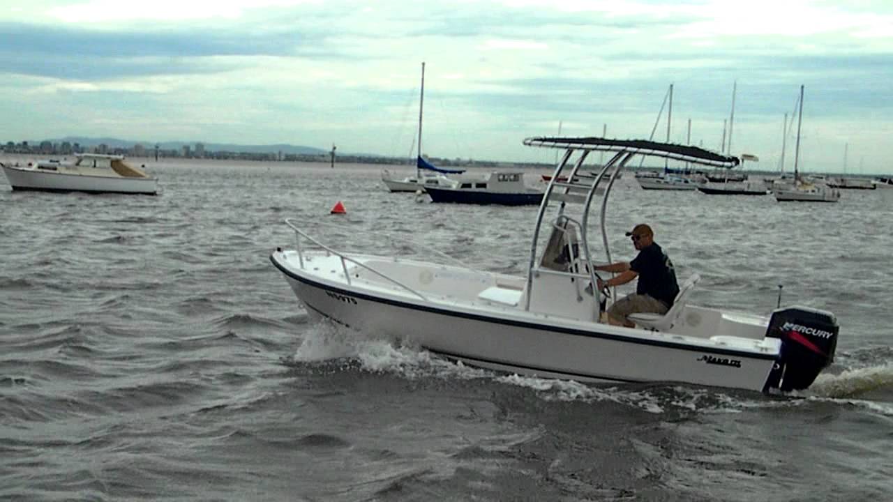 Mako 171, 2002 idling out - YouTube