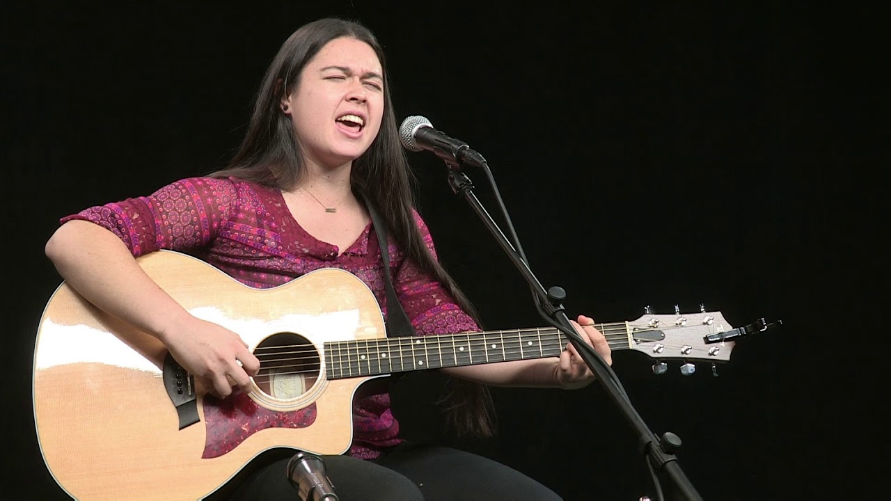 An Acoustic Session with Grace O'Shea - YouTube