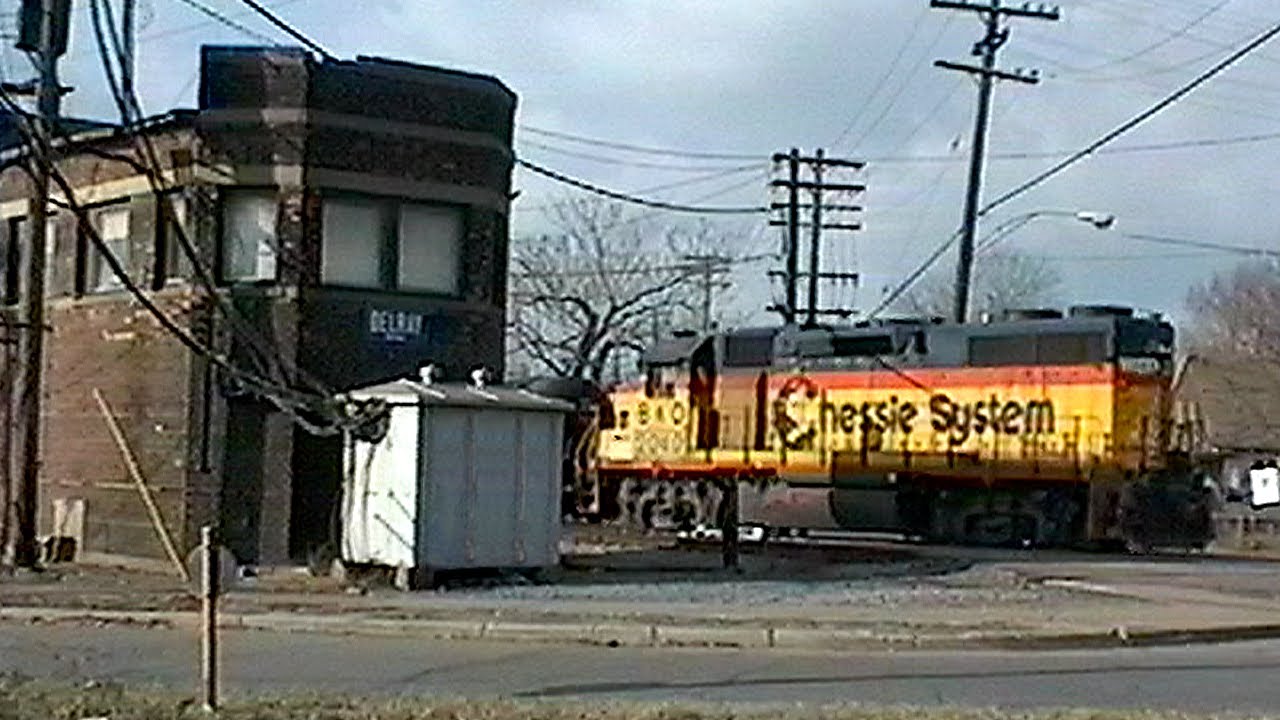 Train Action Hot Spots Vol 7 Delray Tower Detroit, Michigan - YouTube