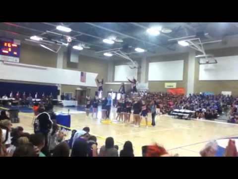 Gridley Titans midget cheer squad 2012 competition cheer - YouTube