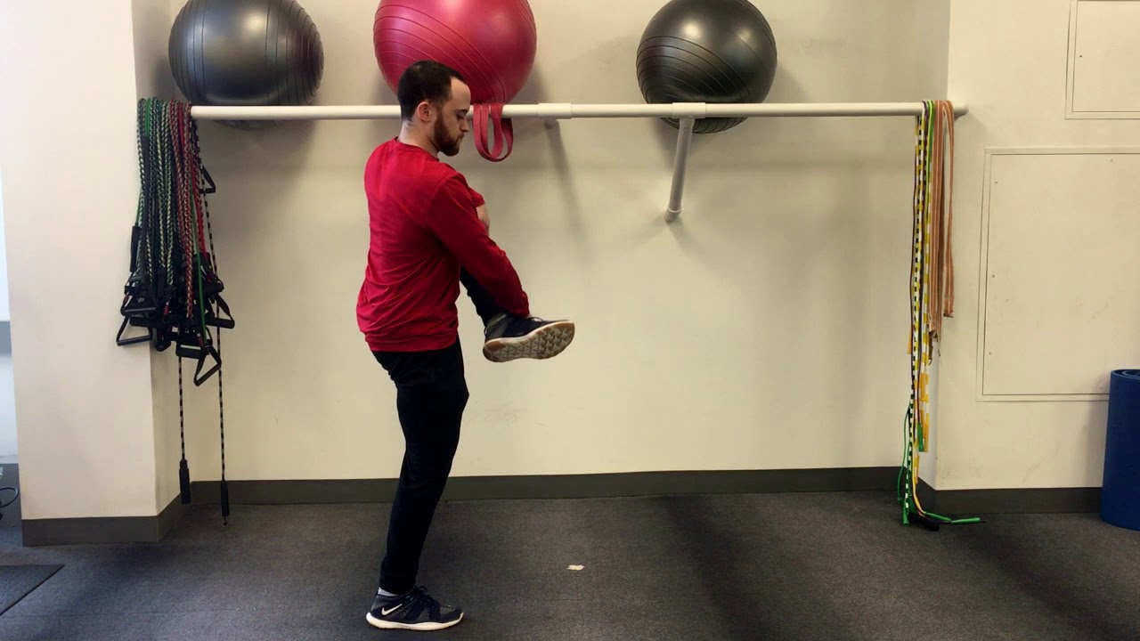 Cradle Walk to Forward Lunge - YouTube