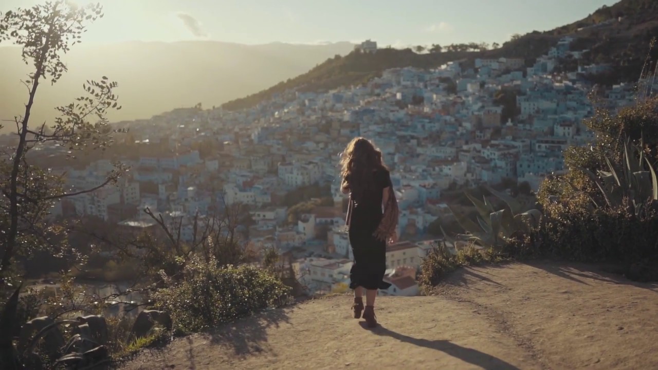 [100% Royalty Free] Woman Standing On A Mountain Cliff | Pretty Woman ...