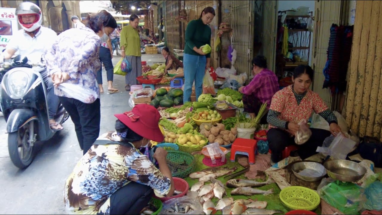Morning @Orussey Market Scene: Real life in Cambodia Fish Market ...