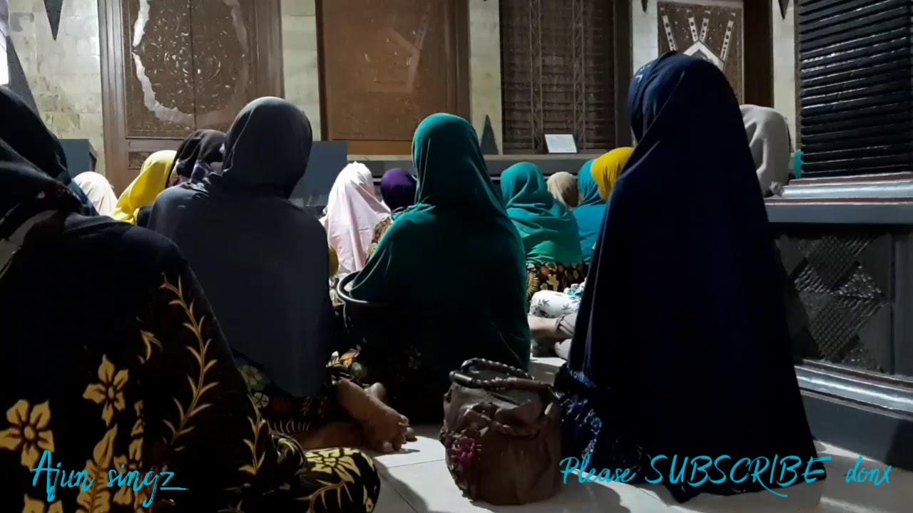 ziarah makam sunan kalijaga di Kadilangu Demak 2019 - YouTube