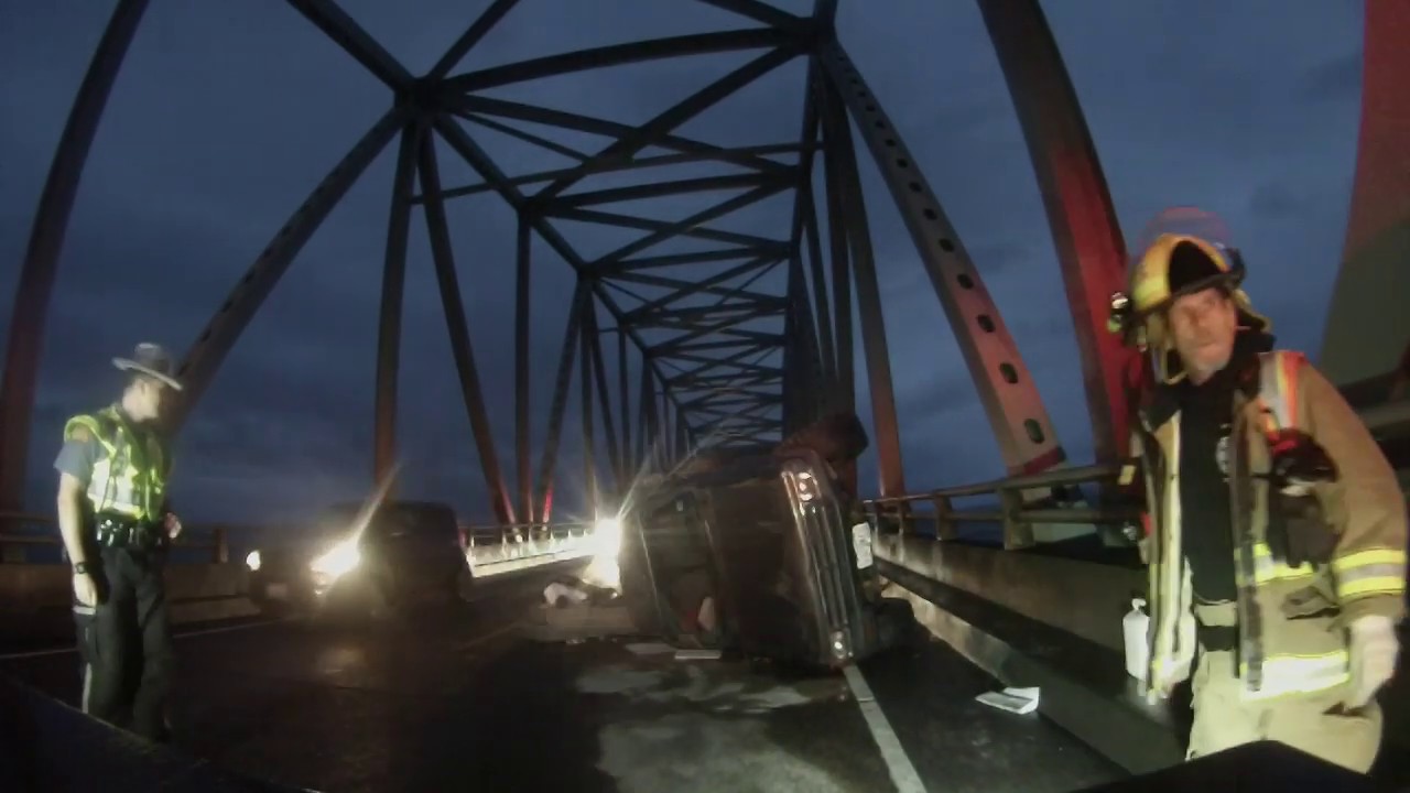 Toyota Rollover on Megler Bridge - YouTube
