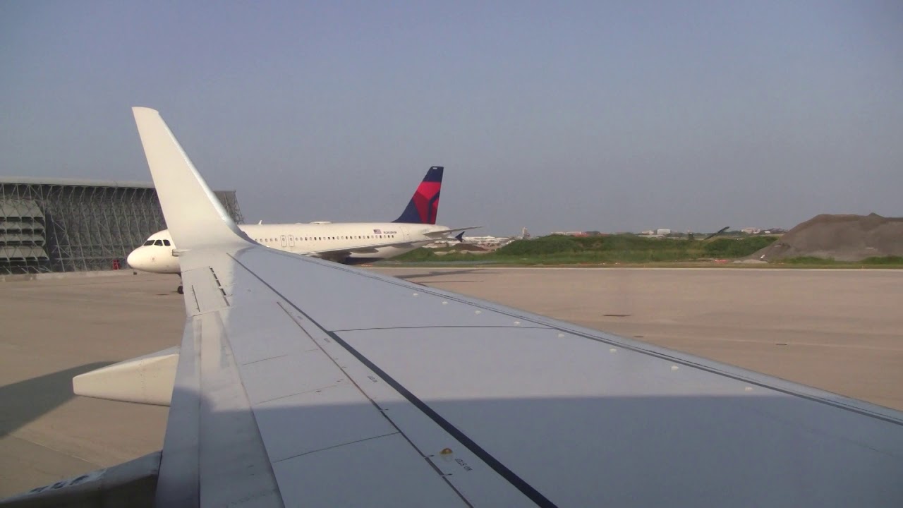 Landing Rwy 9L Chicago ORD Airport - YouTube