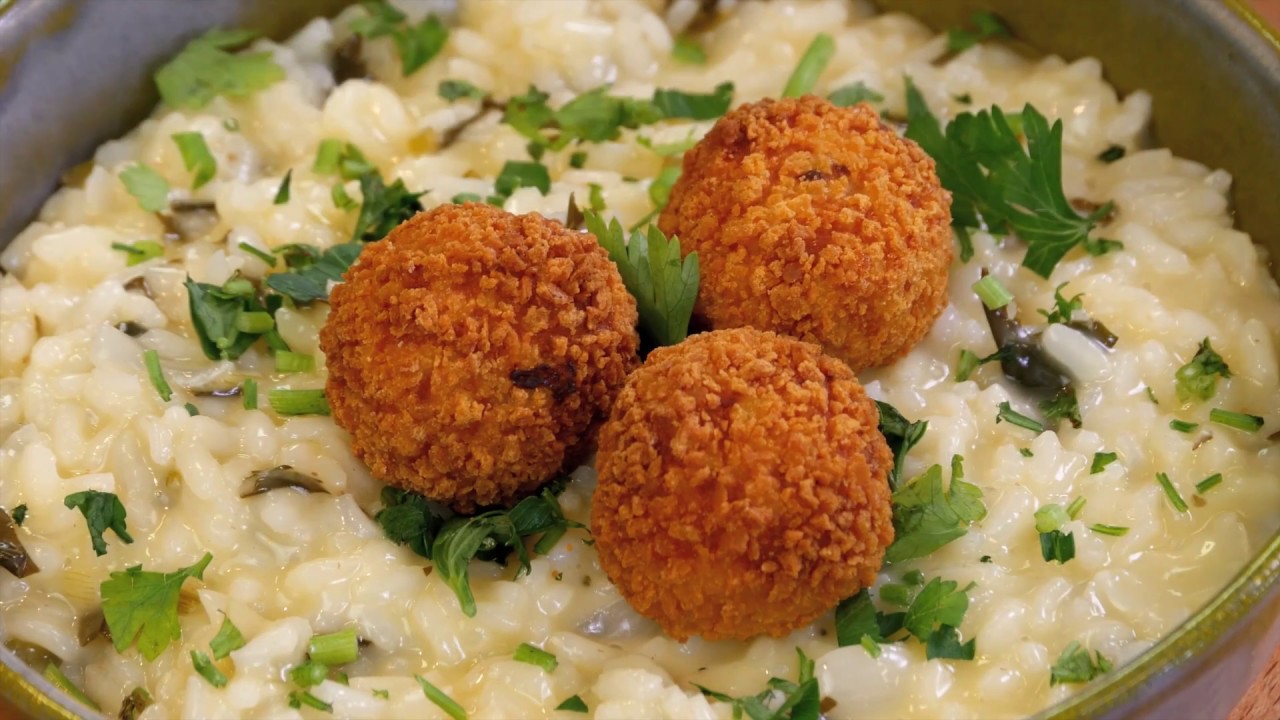 Mini Kijev Petrezselymes rizottóval - YouTube