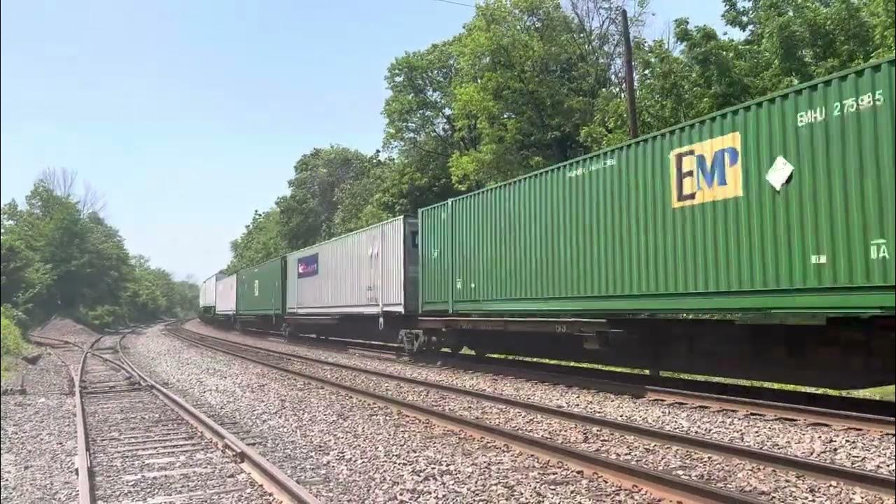 NS 4028 AC44C6M leads NS 28x through Piscataway,Nj with a Nice K5HL! - YouTube