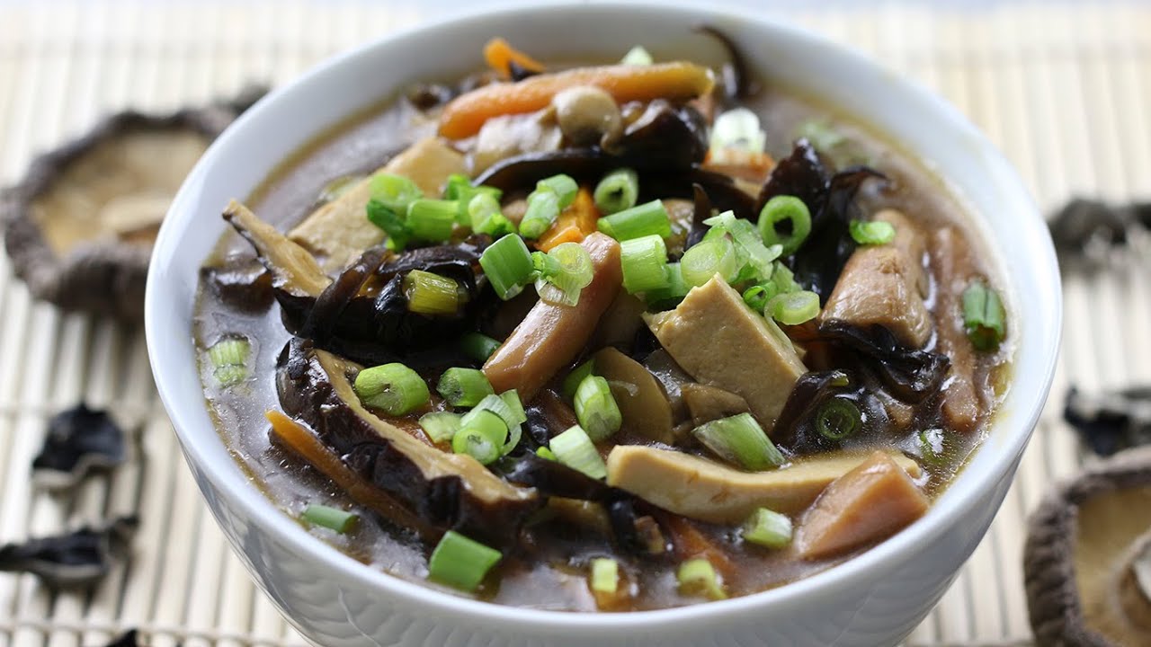DELICIOSA SOPA CHINESA DE VINAGRE E PIMENTA! - YouTube