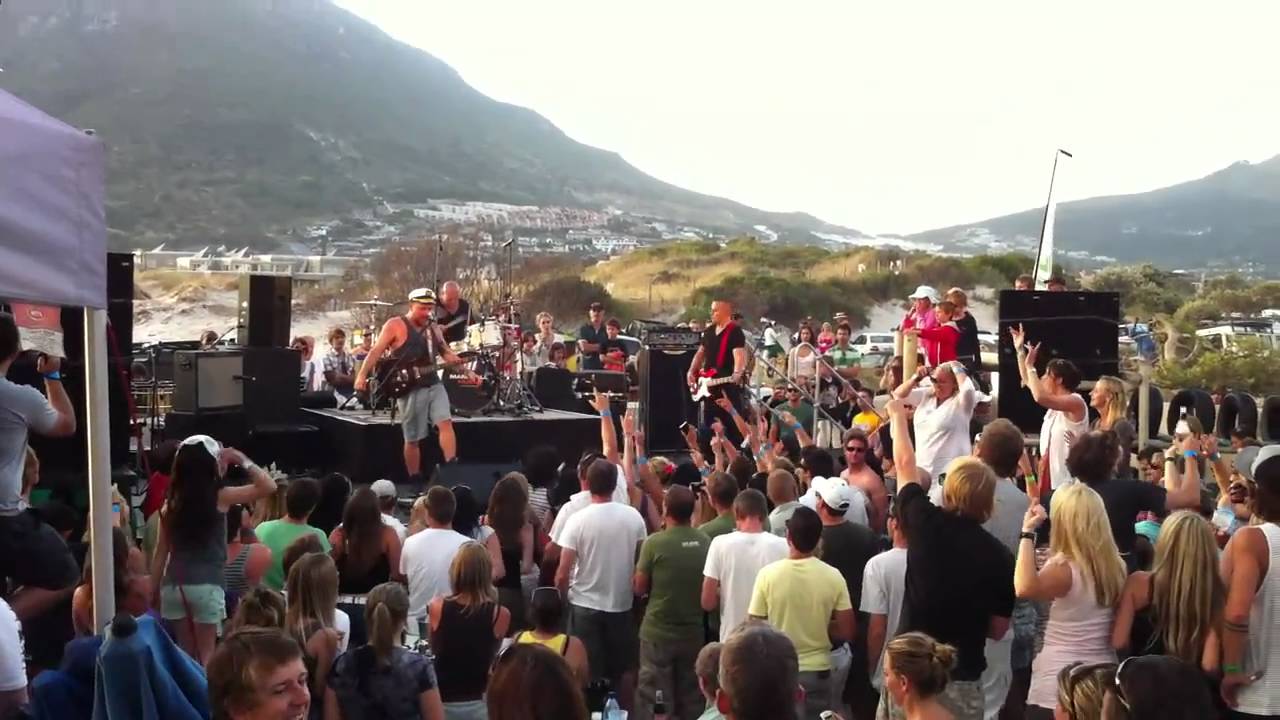 Ard Matthews And Just Jinjer LIVE - singing LIKE YOU MADLY at Dunes in ...