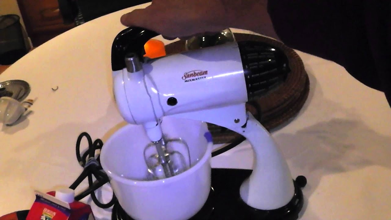 Sunbeam model 11 late 1950's--Mixmaster part 2.m2ts - YouTube