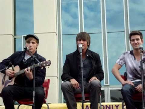 Big Time Rush - Stuck - Live Acoustic Set (Soundcheck) - YouTube