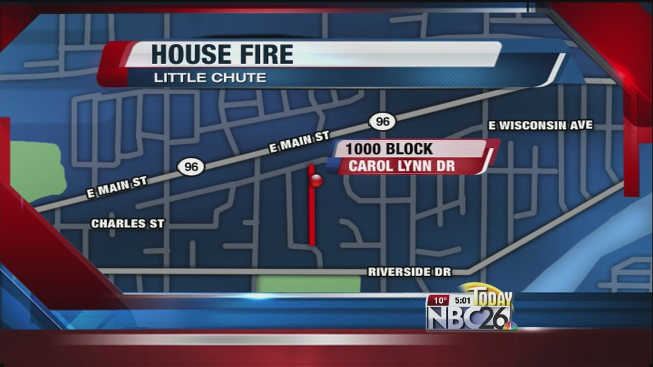Firefighters Battle a House Fire in Little Chute - YouTube