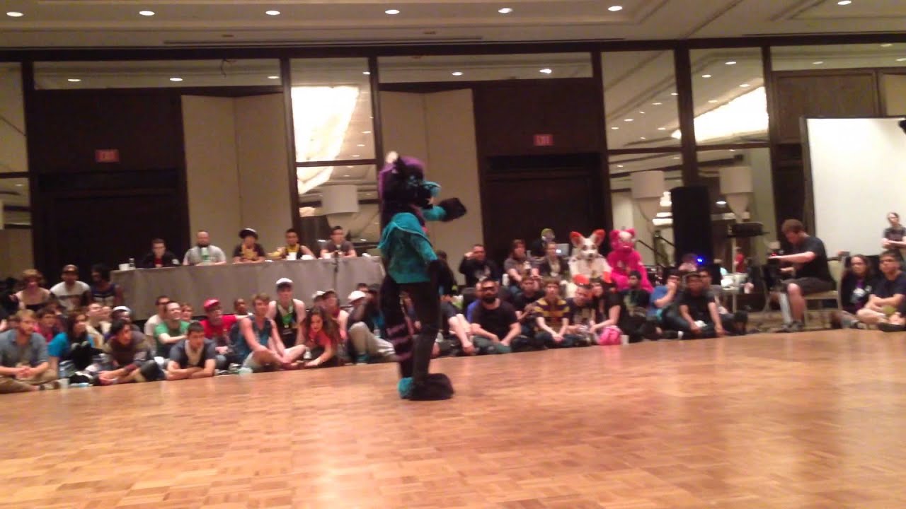 Anthrocon 2014 Floor Wars -Fursuit Grand Finals- Gale Frostbane vs Caw ...