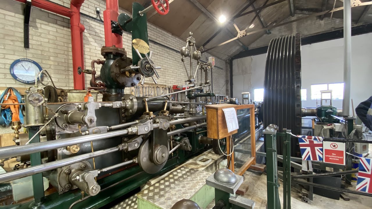 I start the Bradley Engine at Bancroft Mill Engine House - YouTube