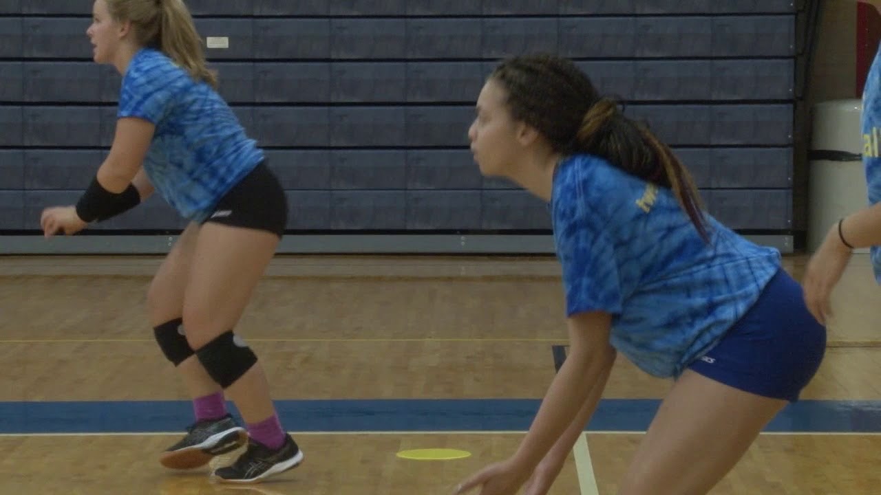Burris Girls Volleyball dominating behind strong play of freshman - YouTube