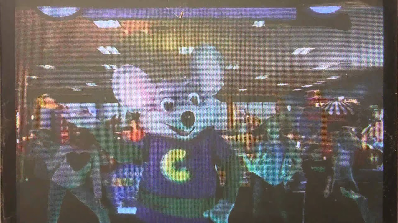 The Chuck E Cheese happy dance - YouTube