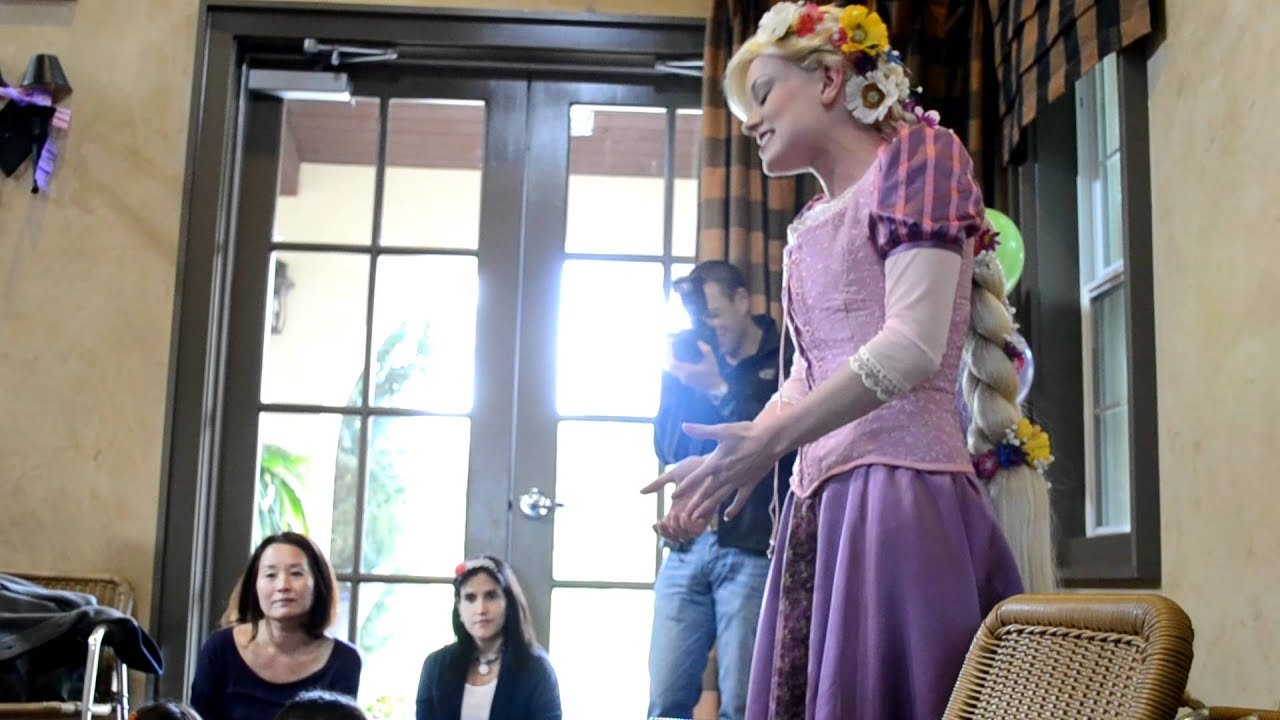 Ruby Lewis sings "I See The Light" as Rapunzel - YouTube