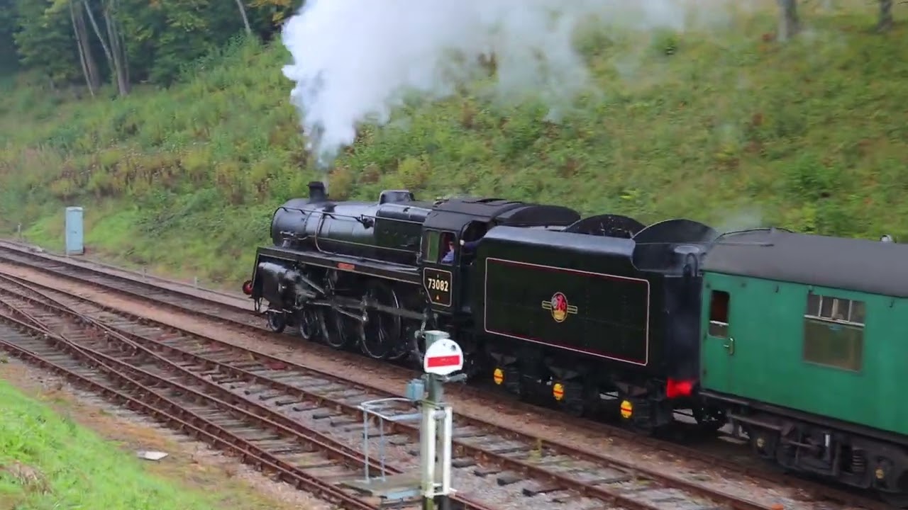 Loco 73082 Camelot Standard 5 leaves Horsted Keynes - YouTube