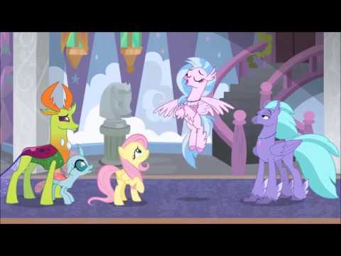 Silverstream excited about meeting new creatures - YouTube