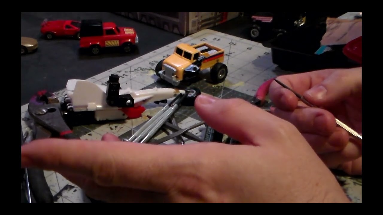 Plasticon Builds: How to fix toys - YouTube