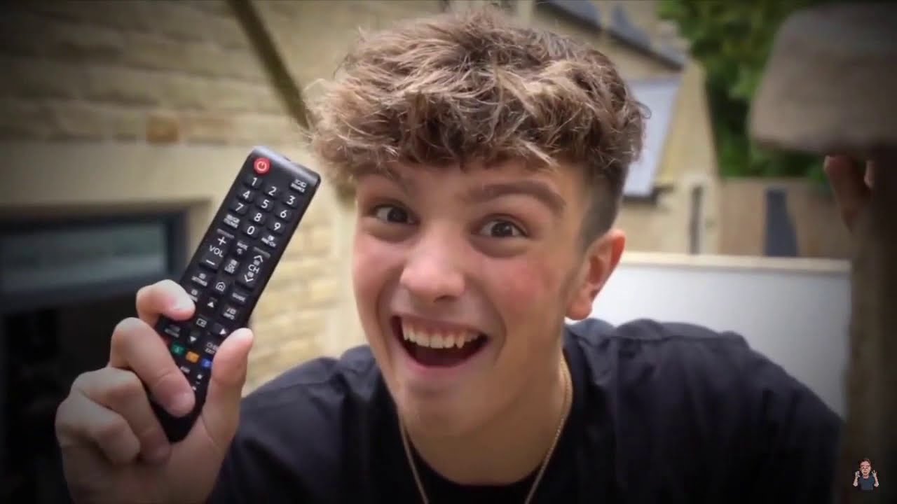 Morgz Mum Cringe Recap Of September Youtube