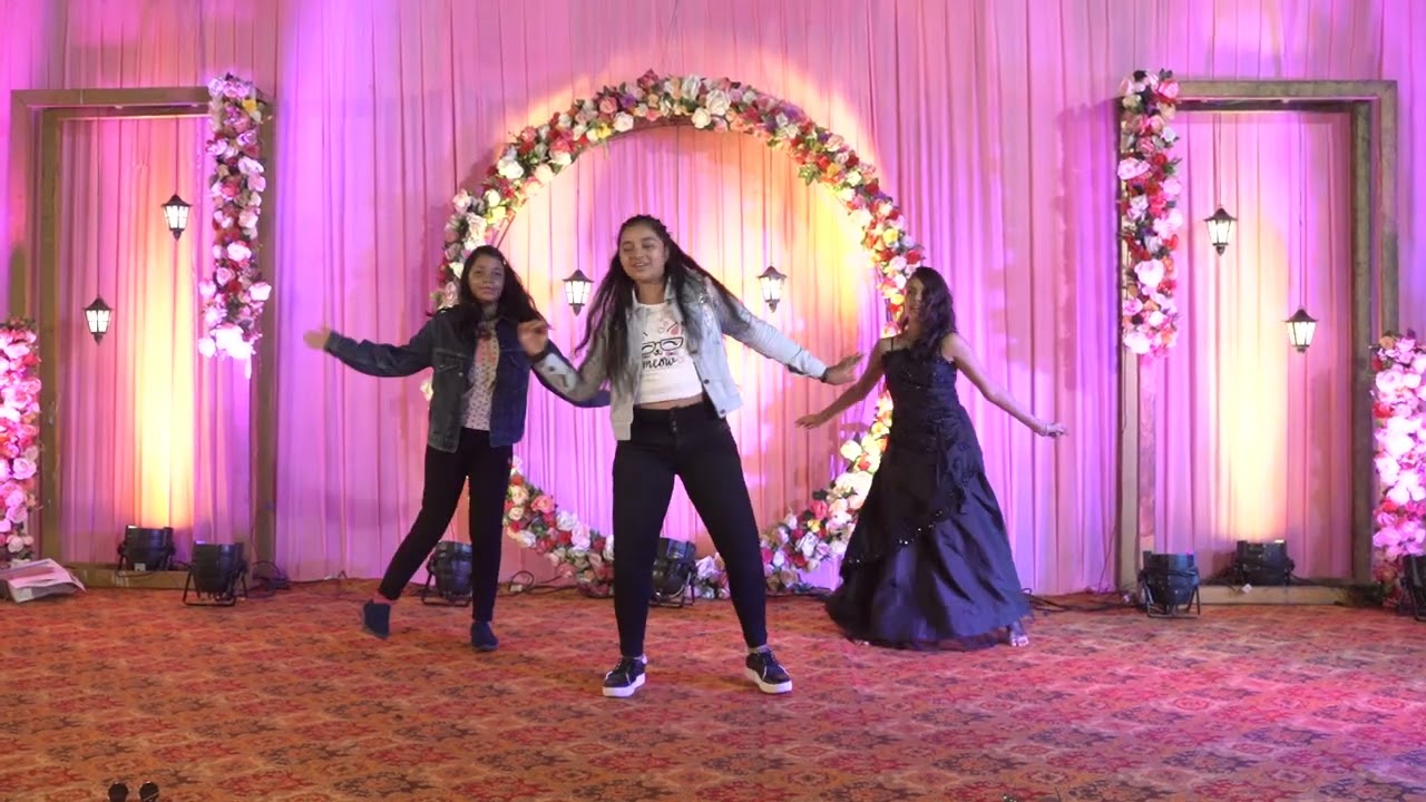 Sisters Dance - Triplets - YouTube