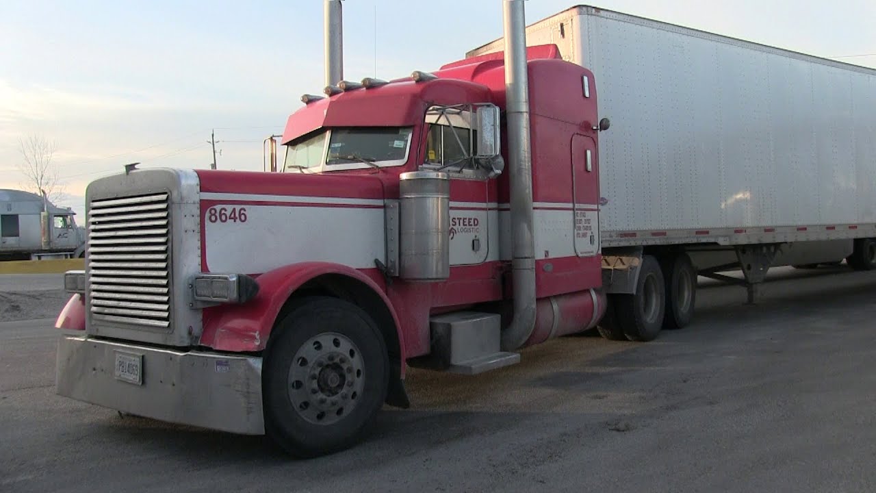 2004 Red & White Peterbilt 379 At Truck Stop In Sarnia - YouTube