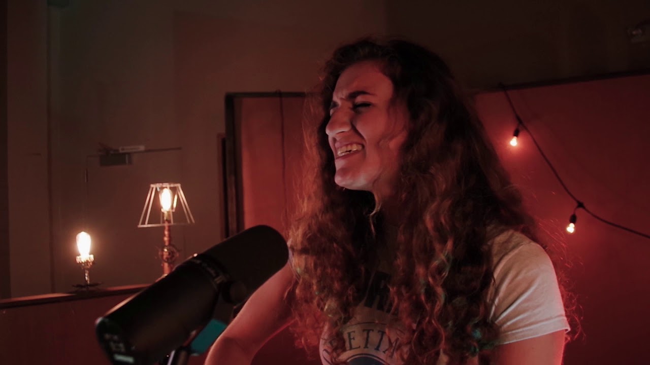 Chloe Kimes - Don't Blame Me (Live on WMTS) - YouTube