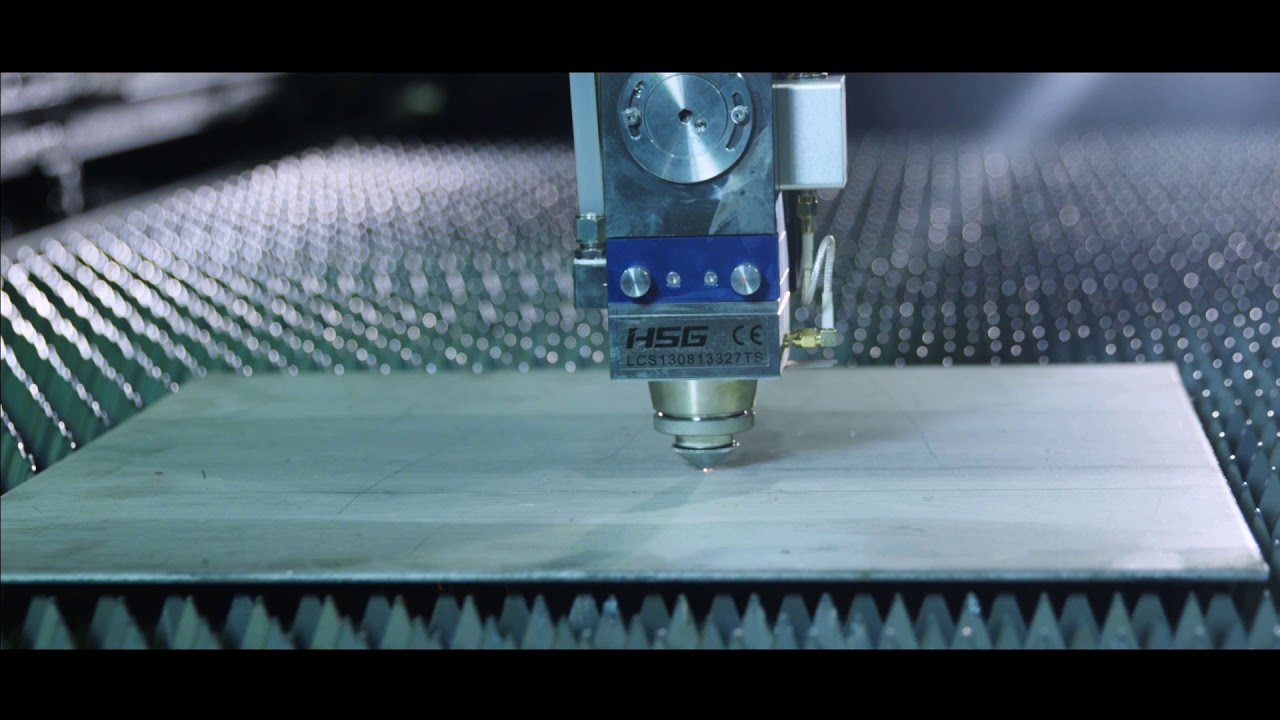 Enclosed fiber XLase laser for metal cutting XL-G3015A - YouTube