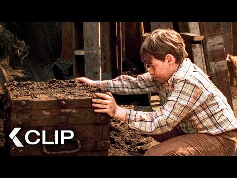 Young Alan finds a Mysterious Board Game - JUMANJI Clip | Robin Williams