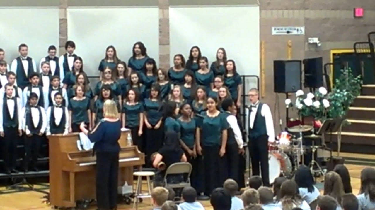 Mia and Dani Schofield choir 2014 - YouTube