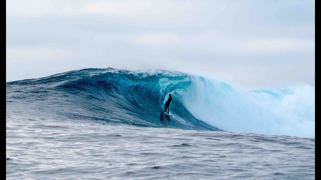 Forest Morrow 25 foot wave - YouTube