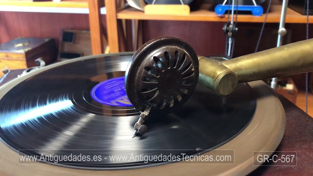 Antique Spanish Banus Gramophone with Solid-Wooden Horn. Spain, 1925 ...