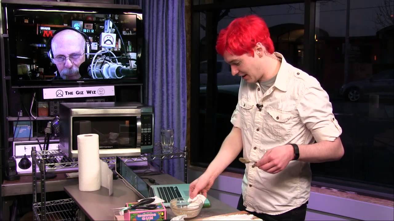 Chad Makes His Own Chewing Gum: The Giz Wiz 1451 - YouTube