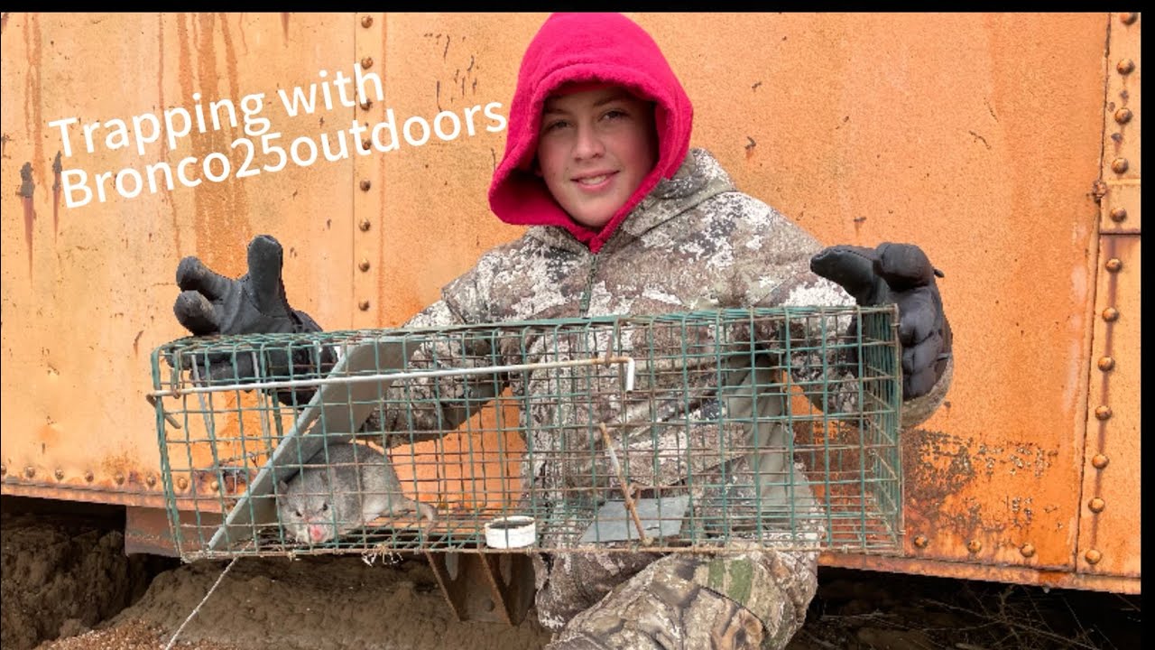 Checking traps with Bronco25outdoors #trapping#outdoors#God - YouTube