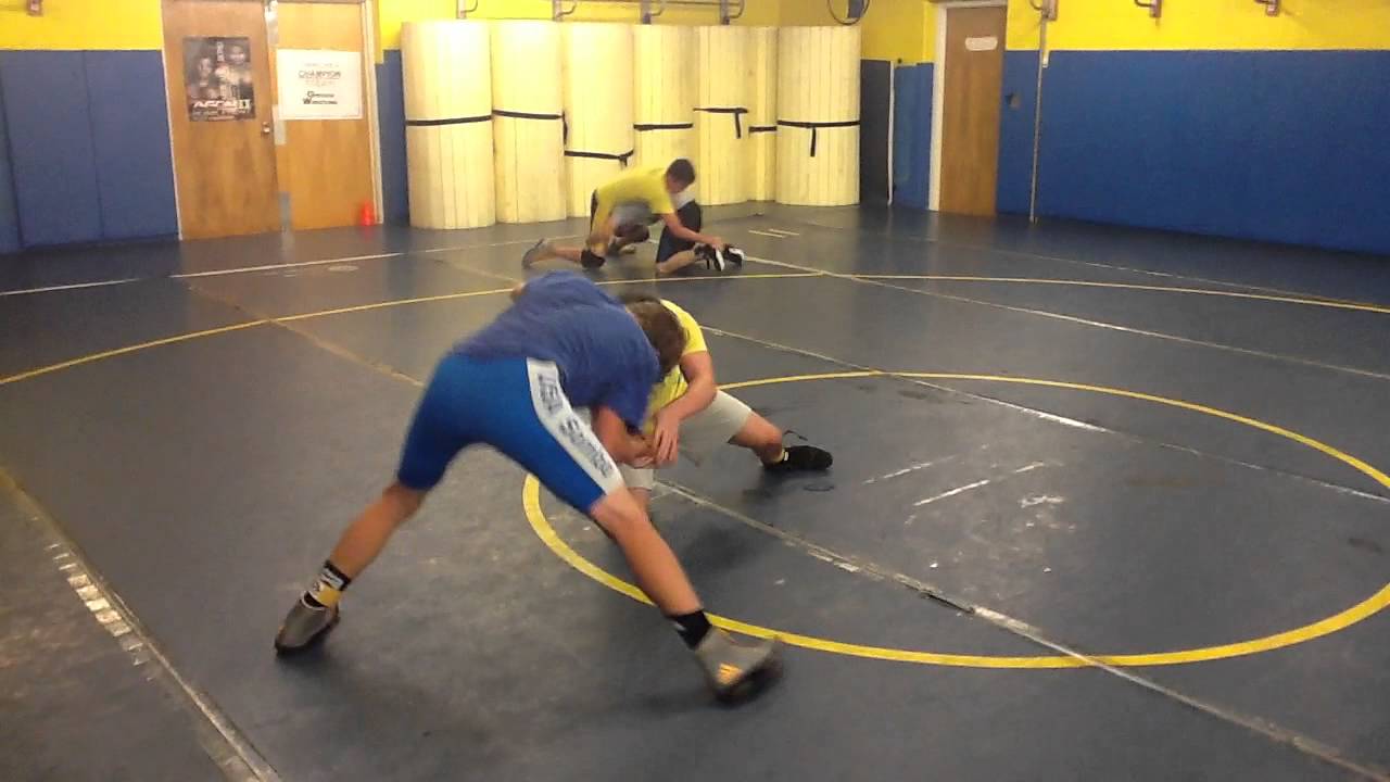 Wrestling Stance v. Low Position to get Attack Band... - YouTube