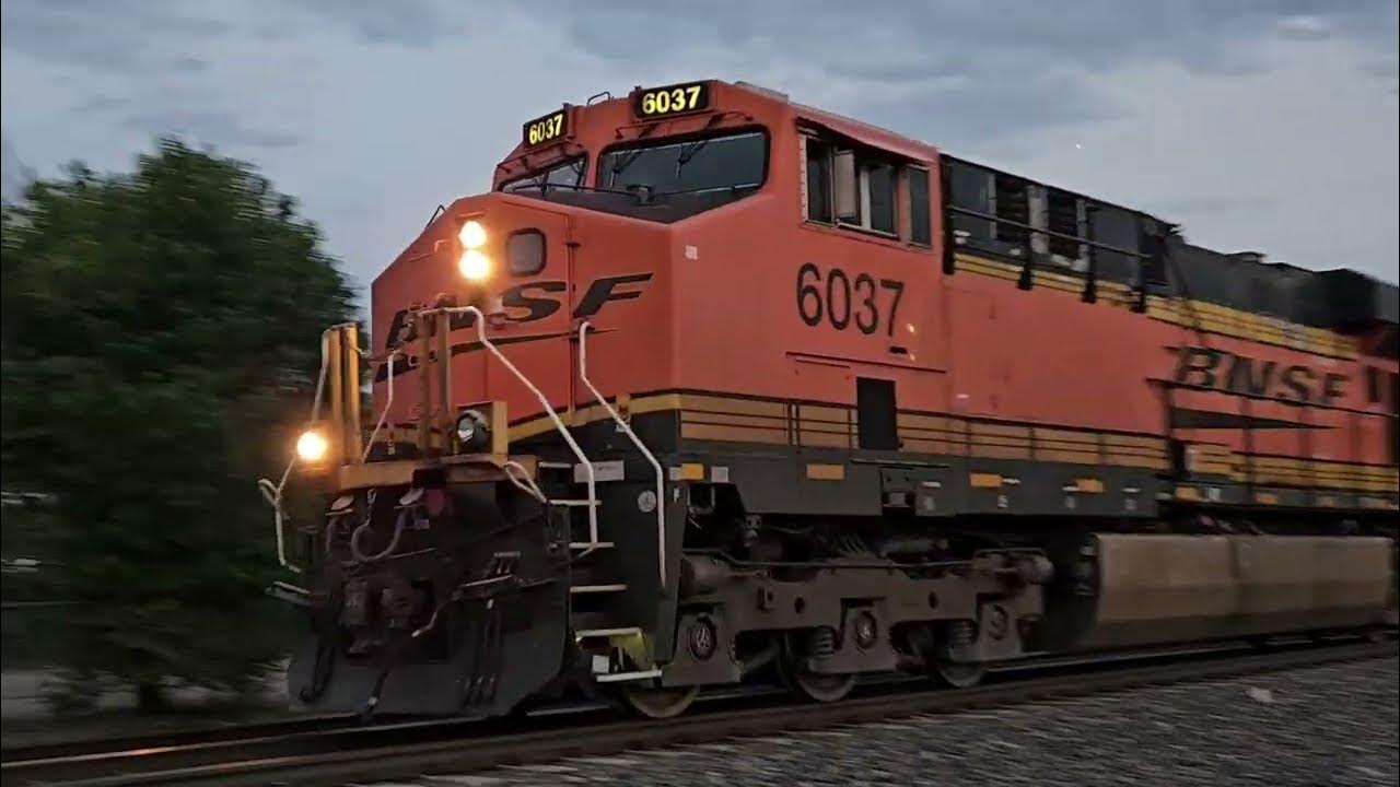 BNSF 6037 Leads Empty Coal Train With Smoker Locomotive At Tail-End-of-Train! - YouTube