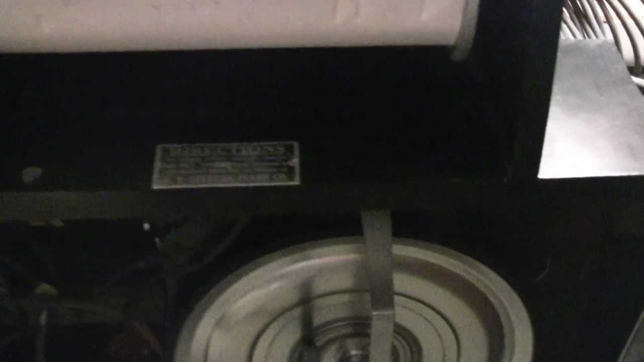 Seeburg Model L Nickelodeon Automatic Music Machine - YouTube