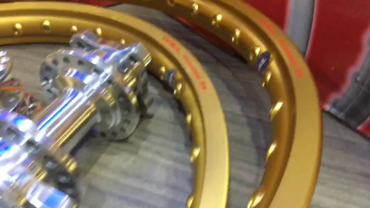 COMSTAR RIMS 1.2 & 1.4 x 17 - YouTube