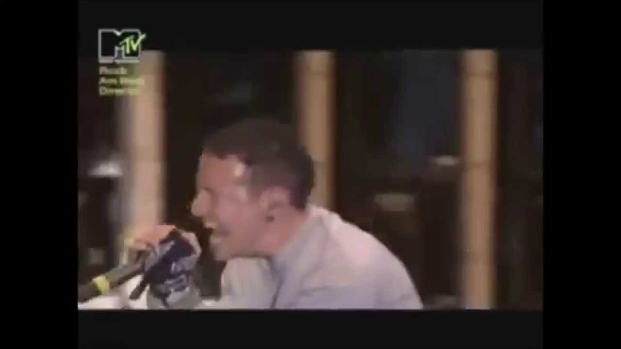 Benjamin Burnley vs Chester Bennington - Screaming - YouTube