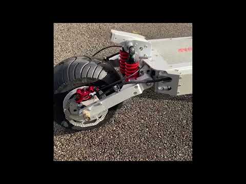 Trottinette électrique Hunter Quad 2x2 - YouTube