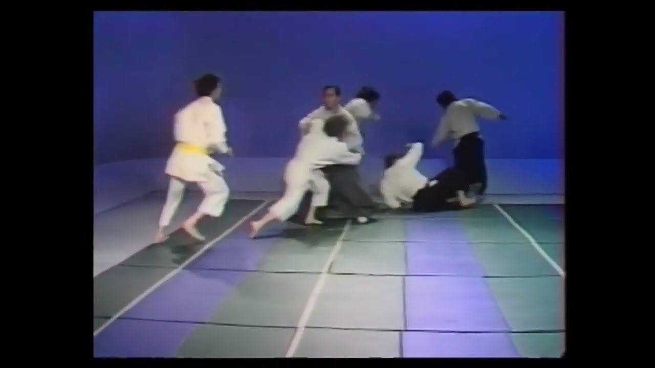 Founder of Ki Aikido Tohei Sensei performing randori - YouTube