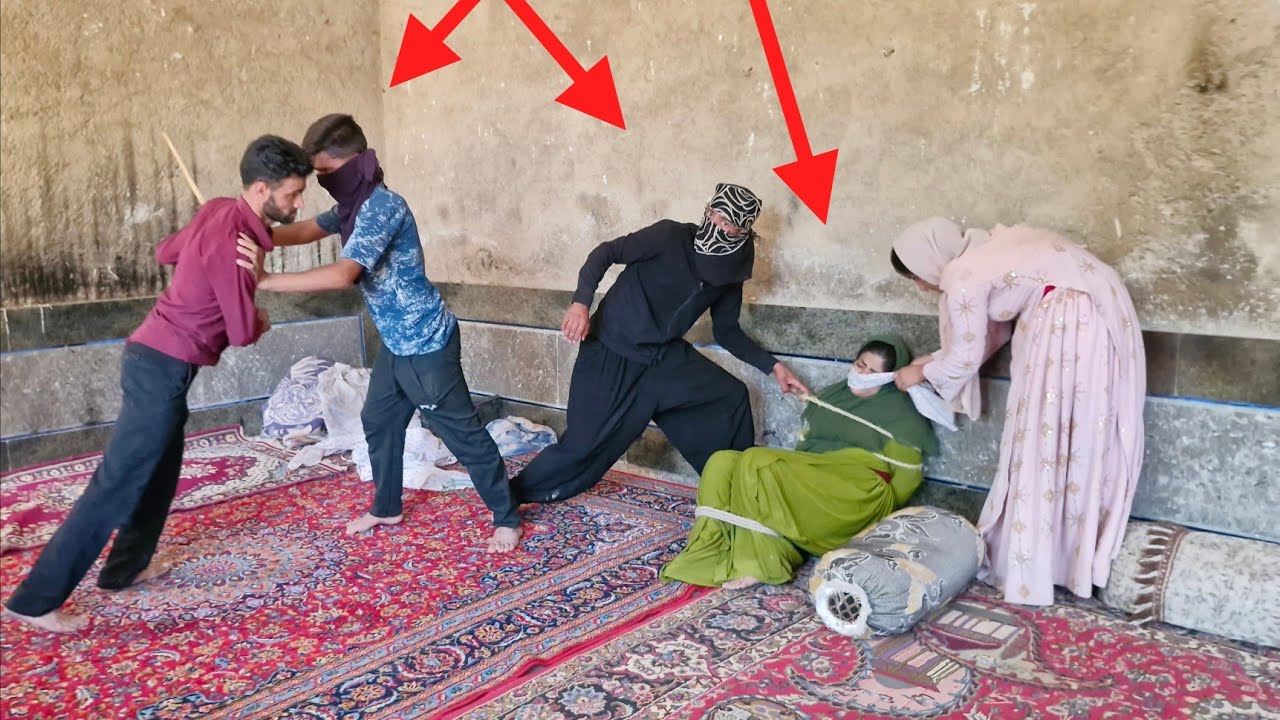 Sajjad's clever pursuit and Amina's release from Asma's husband - YouTube