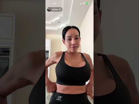 Baddie Teasing Big Boobs 