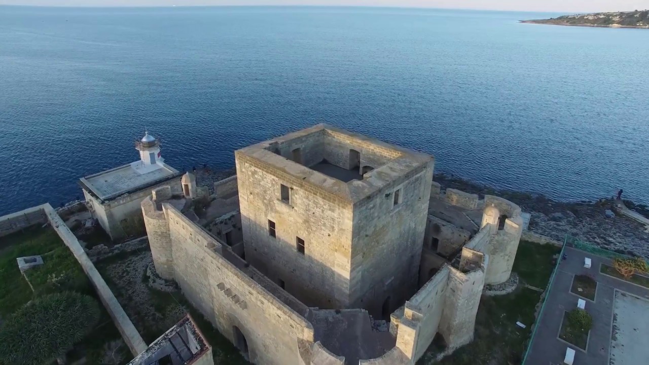 Castello di brucoli - Sicilia orientale - YouTube